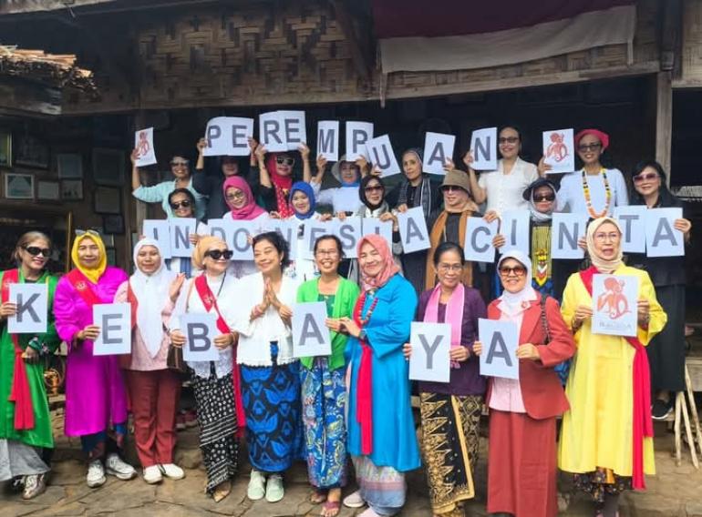 Tok! Kebaya Resmi Ditetapkan UNESCO Sebagai Warisan Budaya Dunia