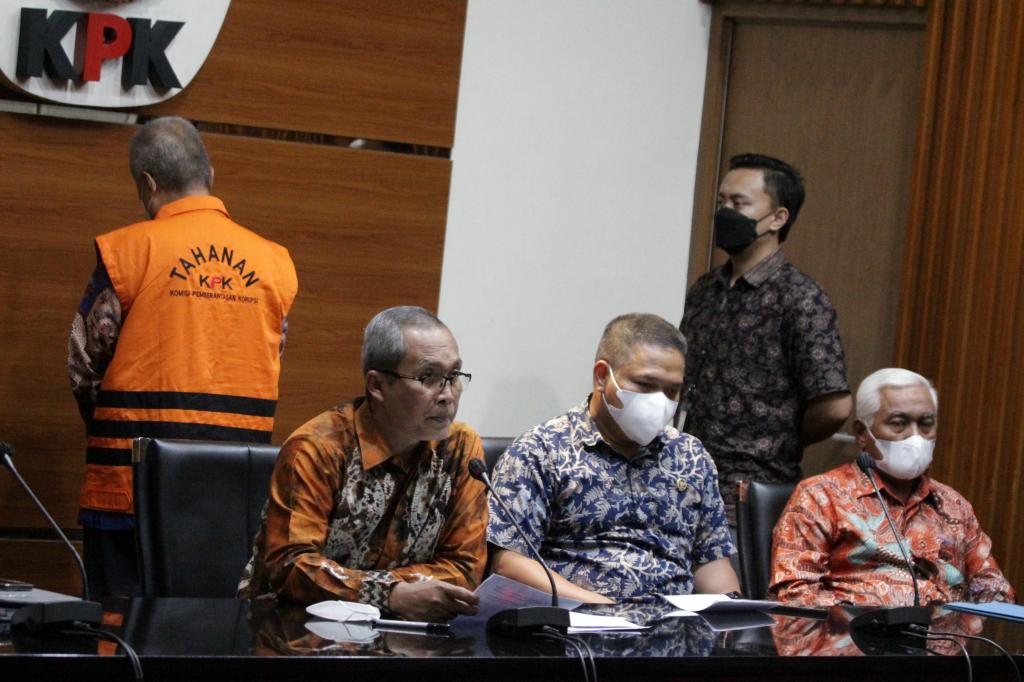 Suap Hakim dan Pertaruhan Masa Depan Keadilan
