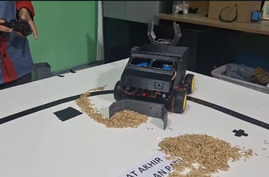 Pengembangan Robot Pengering Gabah Berbasis Arduino dan Tenaga Surya