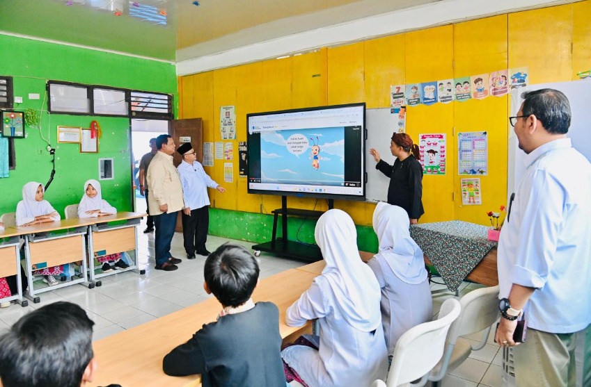 Smartboard dan Inklusi Pembelajaran Digital