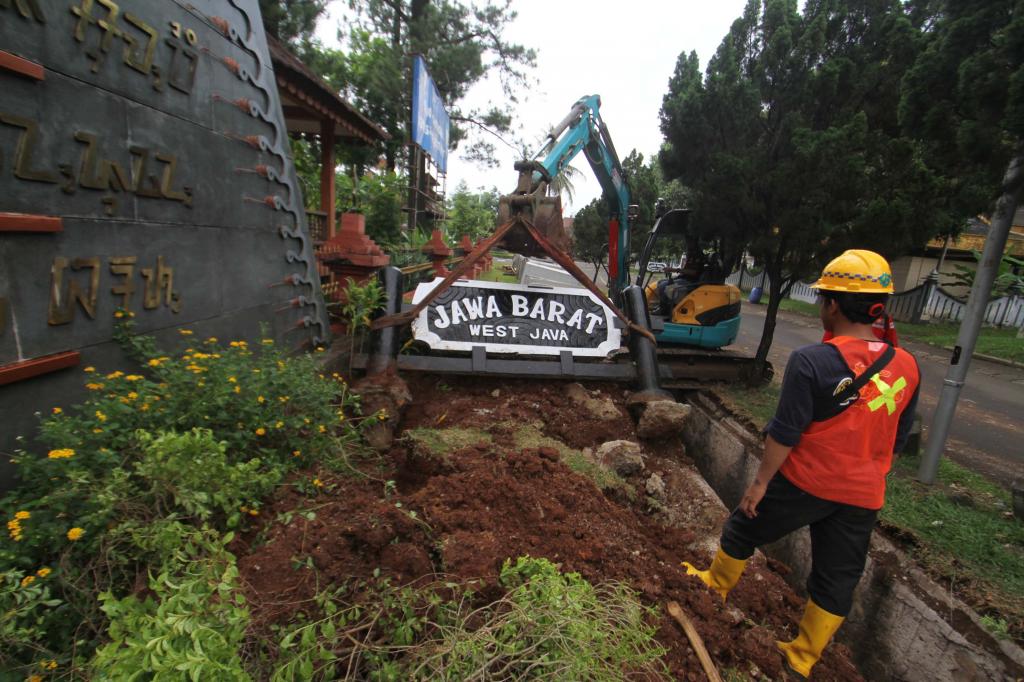 1Renovasi Taman Mini Indonesia Indah