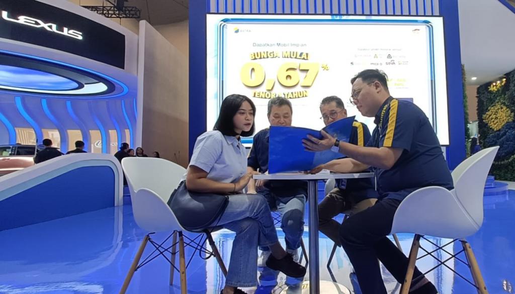 ACC Beri Tips Cara Kredit Mobil Yang Aman Dan Nyaman Di GIIAS 2024