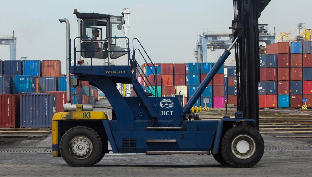 Bongkar Muat Kontainer Tanjung Priok