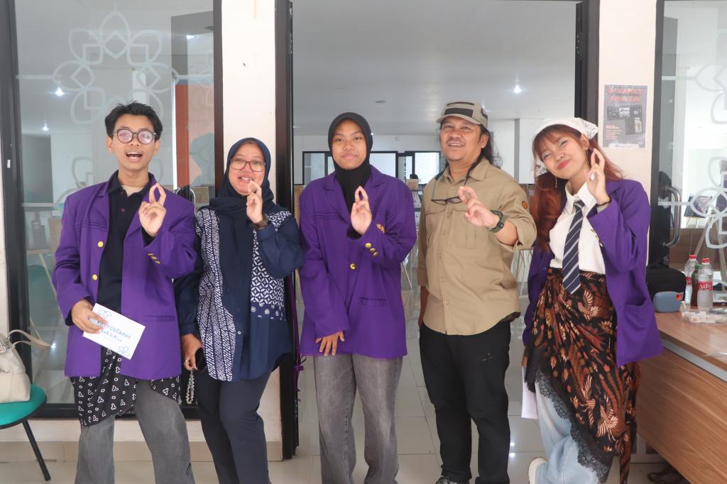 Prodi Penyiaran Polimedia Pamerkan Ratusan Karya Fotografi Bertema ...