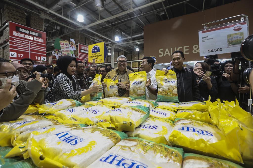 Bulog Dan BPN Tinjau Program SPHP