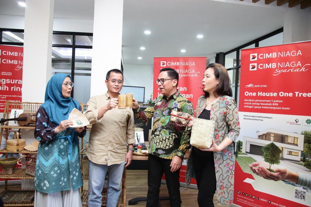 CIMB Niaga dan KEHATI Hadirkan Program KPR One House One Tree