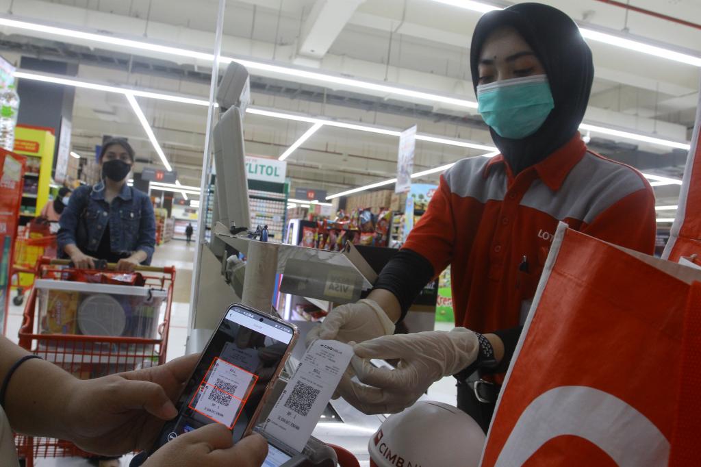 CIMB Niaga Menyediakan Program Belanja Melalui Fitur Scan QRIS di OCTO ...