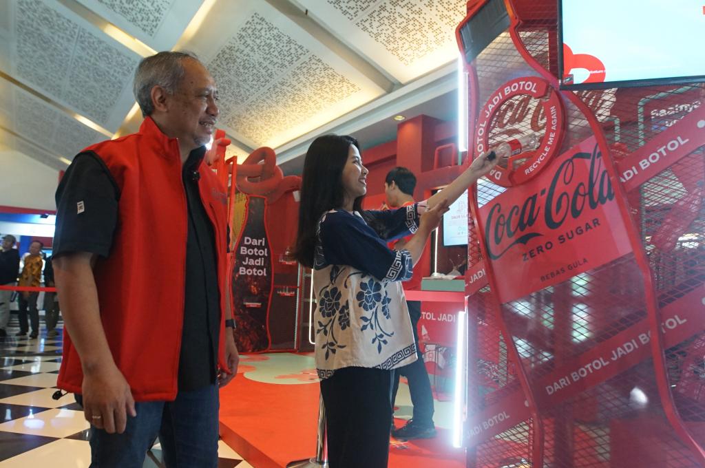 Coca-Cola Reborn Booth