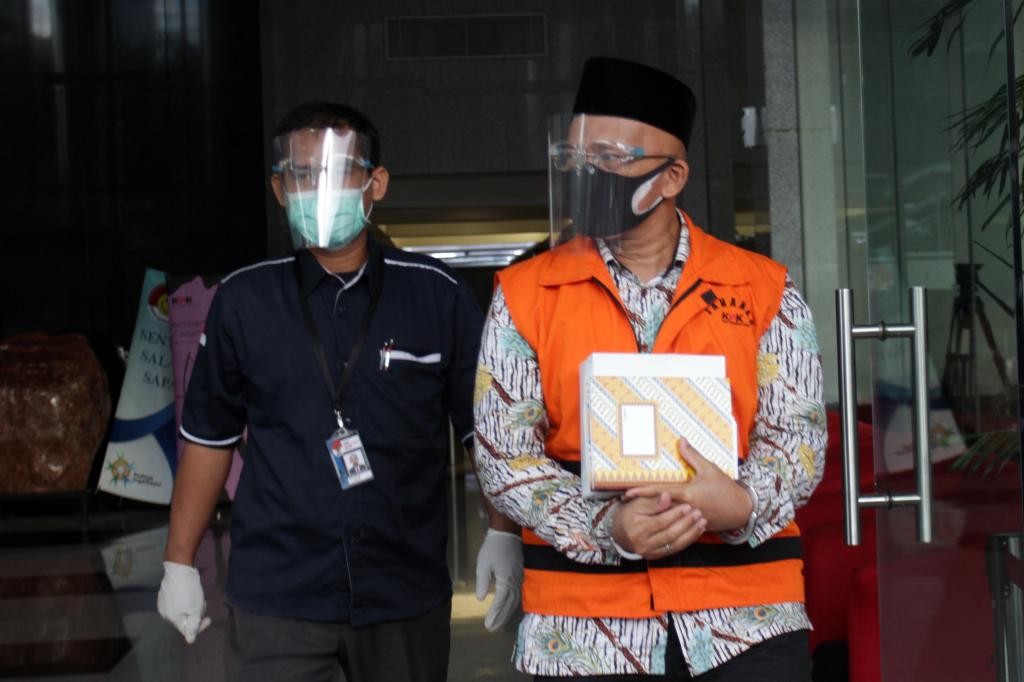 Direktur PT HTK Taufik Agustono Jalani Pemeriksaan KPK