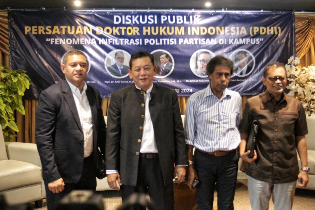 Fenomena Inflistrasi Politisi Partisan