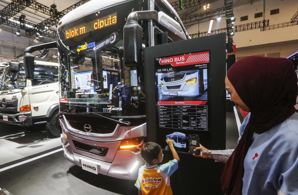 HINO Hadirkan Inovasi Dan Solusi Transportasi Terpercaya Di GIIAS 2024