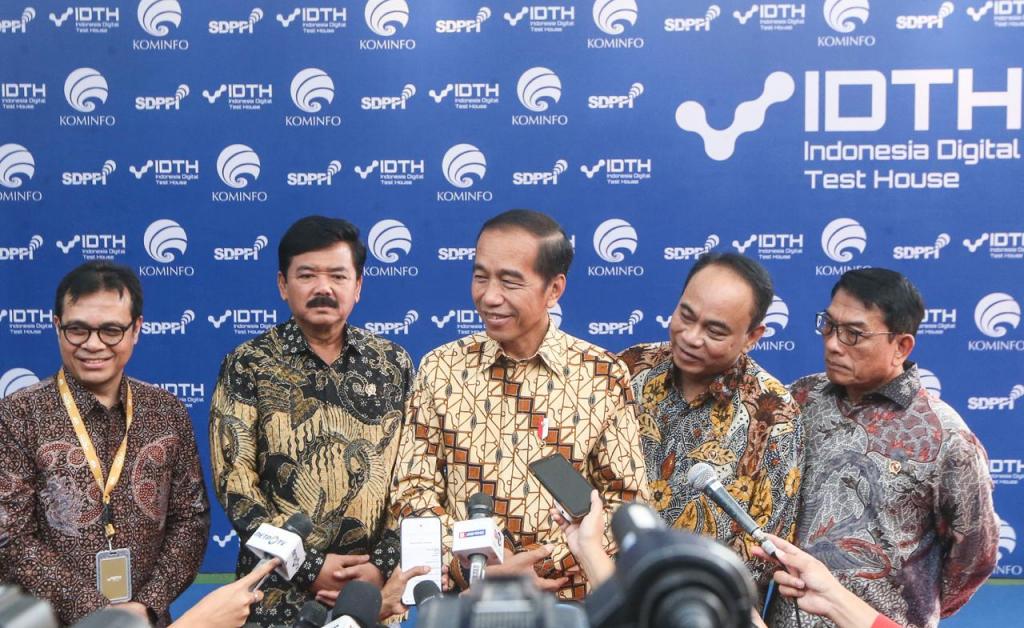 Jokowi Resmikan IDHT Kemenkominfo