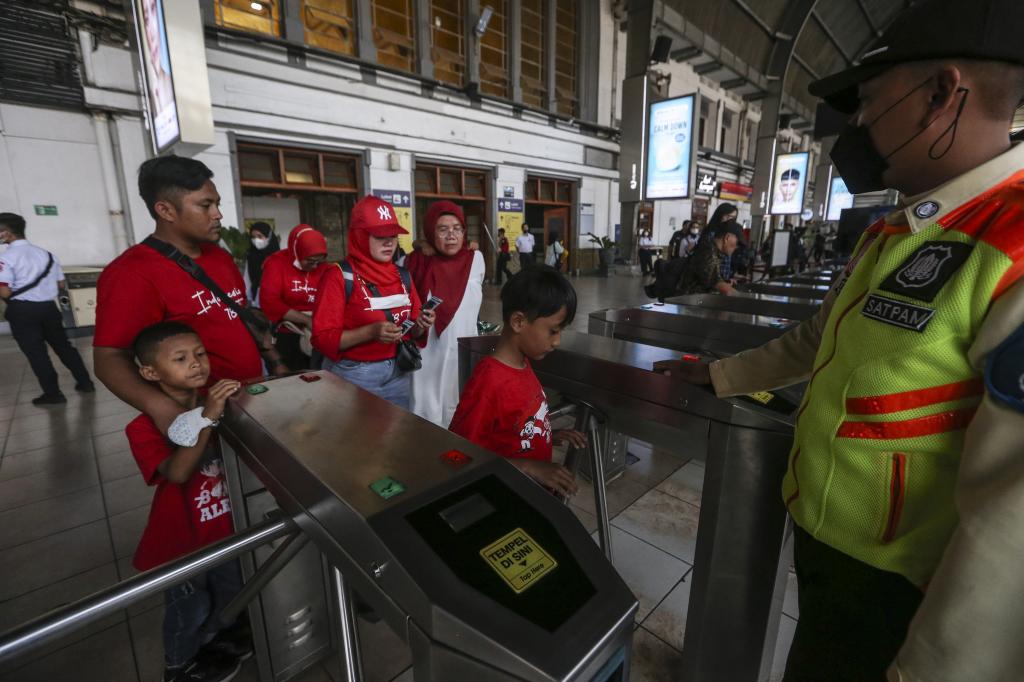 KAI Luncurkan KMT Edisi HUT ke-78 RI