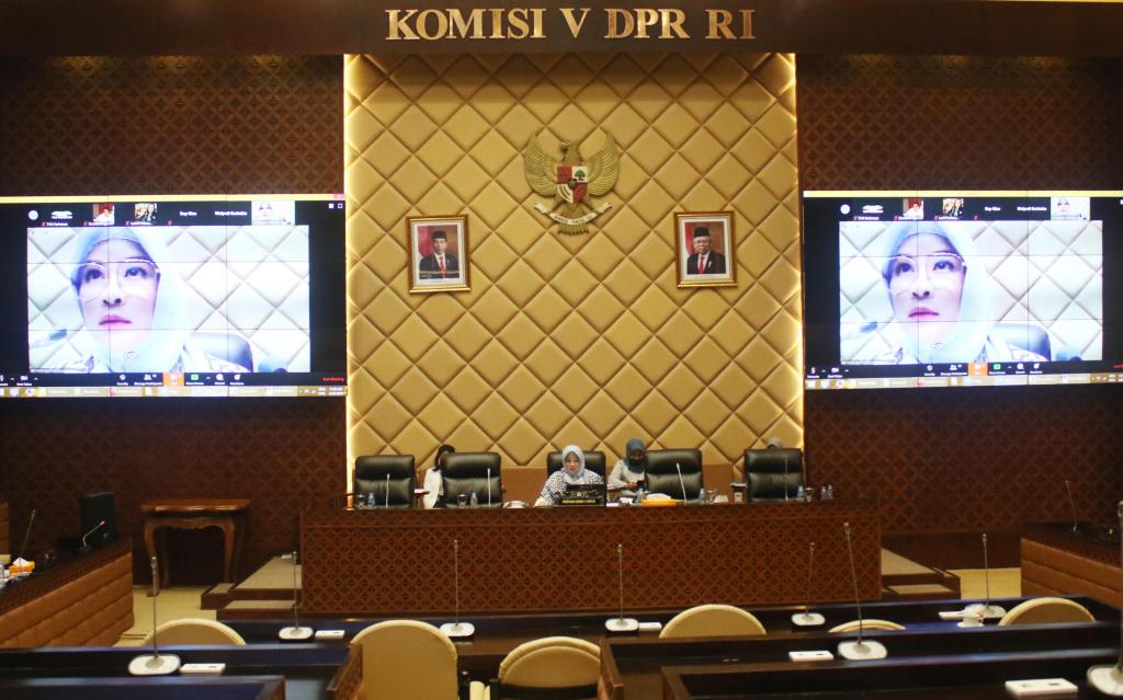 Komisi V DPR Raker dengan BMKG, BNPP dan BPPB Lewat Virtual