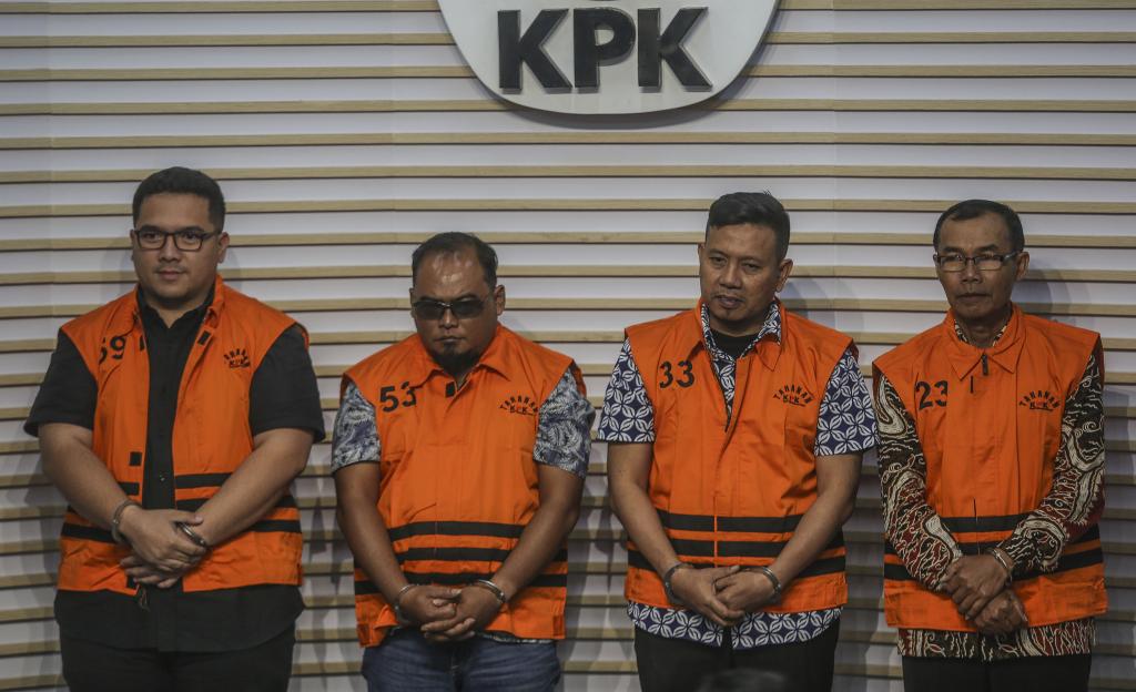 KPK Tahan Empat Tersangka Kasus Korupsi Dana Hibah Pokmas Jatim