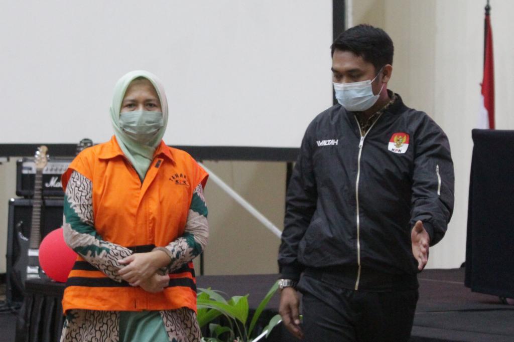 KPK Tahan Kepala BP KPBPB Bintan