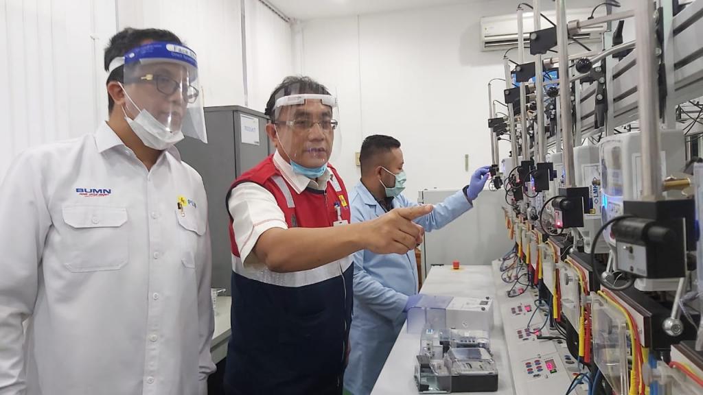 Laboratorium Tera kWh Meter Di PLN Pusertif