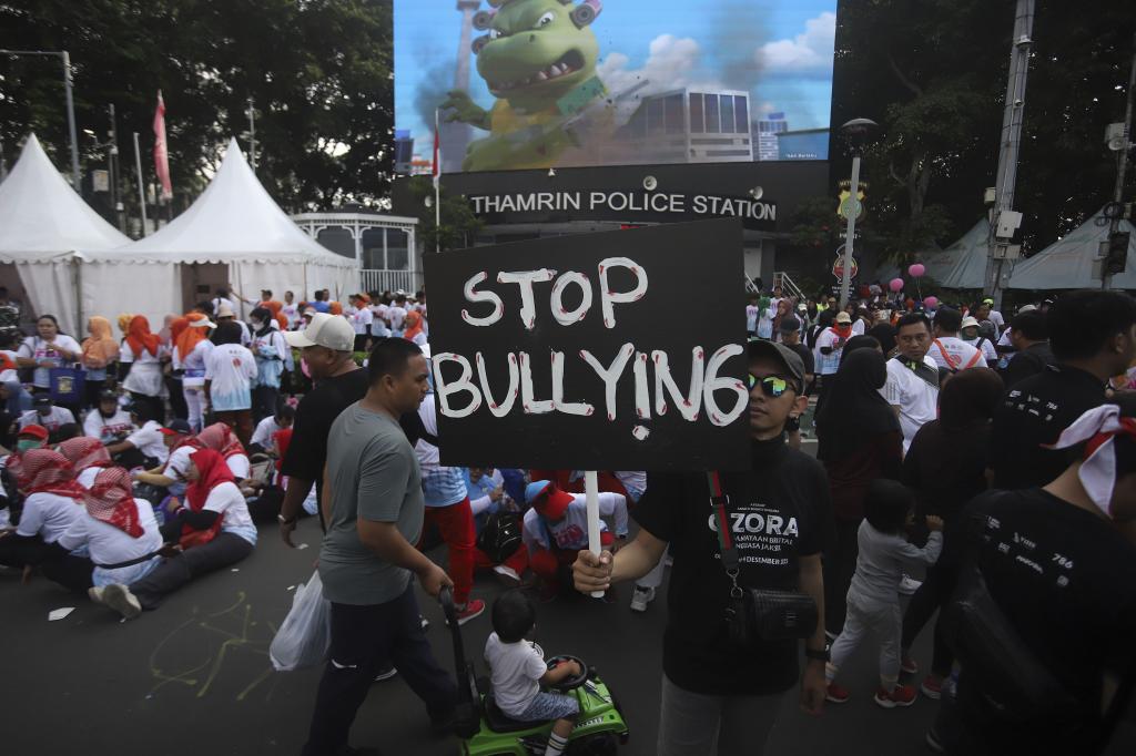 Lawan Bullying! Aksi Sosial Warnai HBKB di Bundaran HI