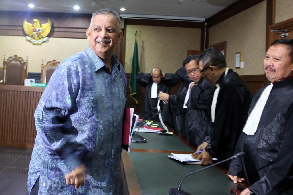 Mantan Bos PLN Jalani Sidang Dakwaan Kasus Proyek PLTU Riau 1