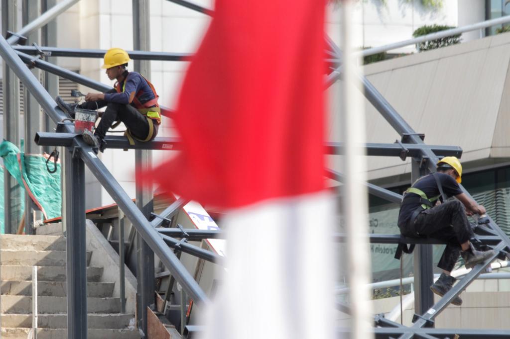 Medio Kuartal Tiga Trayek LRT Beroperasi