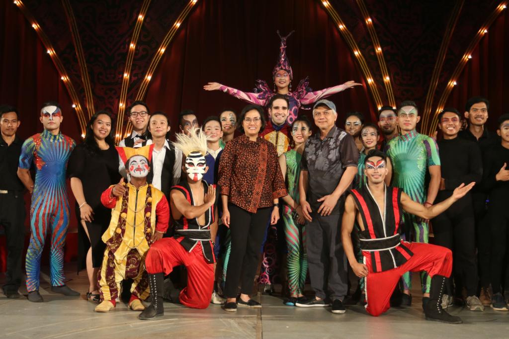 Menkeu Nonton Pertunjukan Sirkus