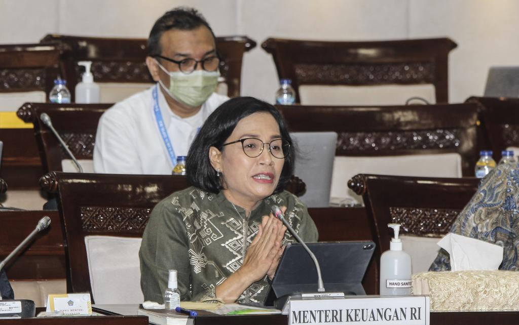 Menkeu Sri Raker dengan Komisi XI DPR