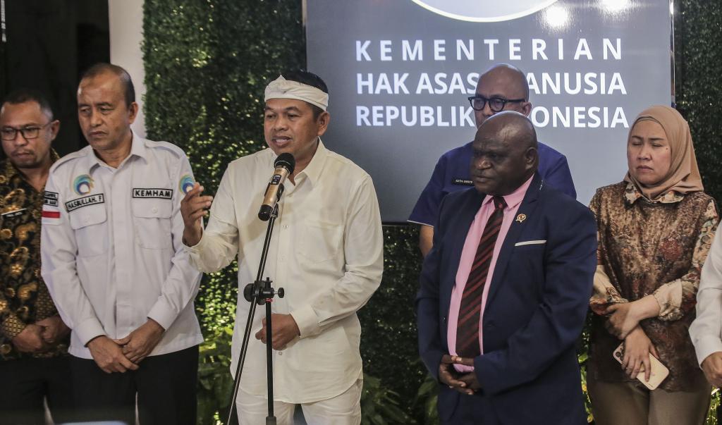 Menteri HAM Dukung Anak Nakal Ke Barak Militer