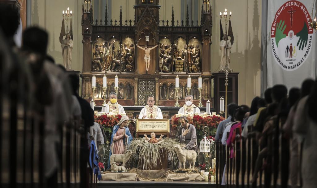 Misa Natal di Gereja Katedral
