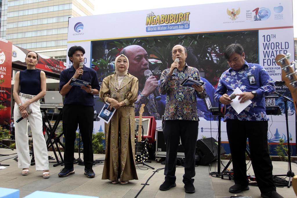 Ngabuburit Jelang WWF Ke-10