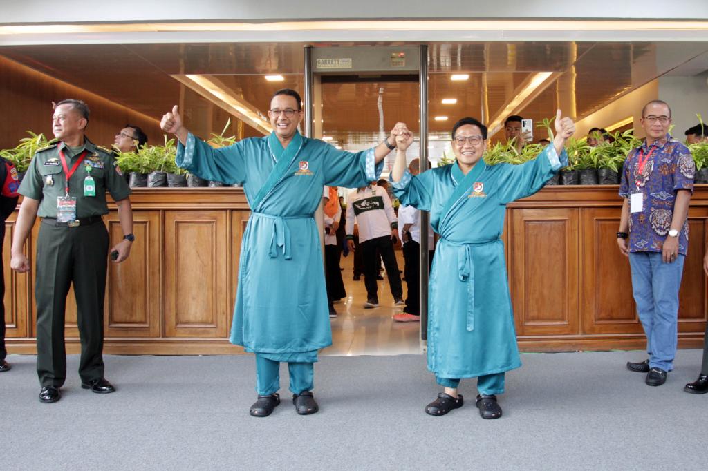 Pasangan Capres Dan Cawapres AMIN Cek Kesehatan Di RSPAD