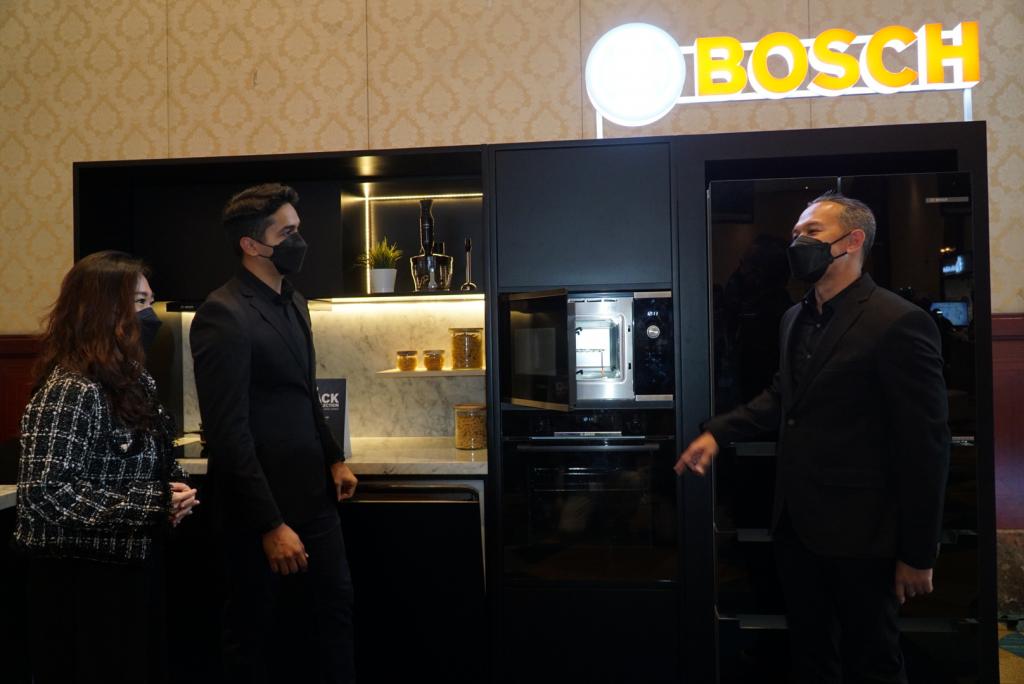 Peluncuran Bosch Black Collection