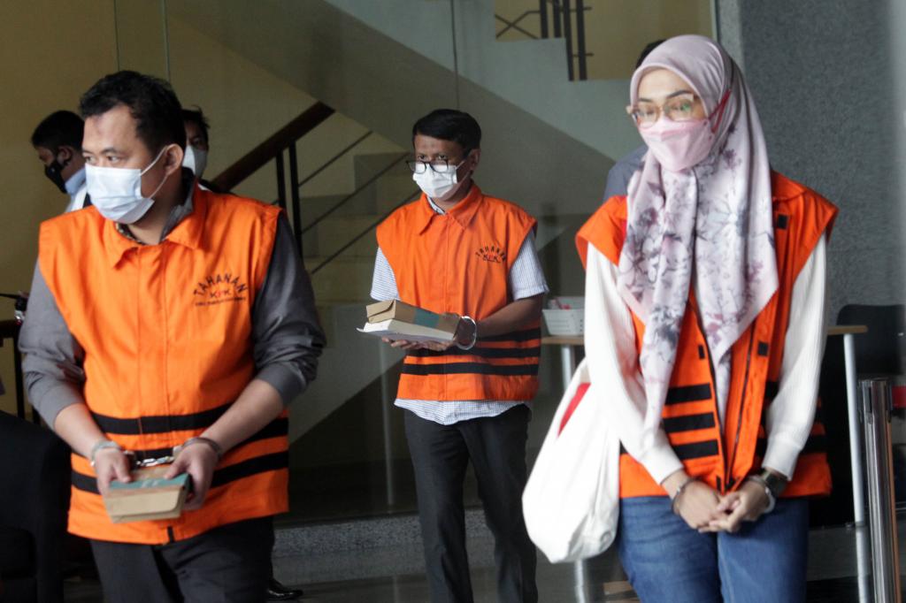 Pemeriksaan Desy, Suherlan dan Rifa di KPK