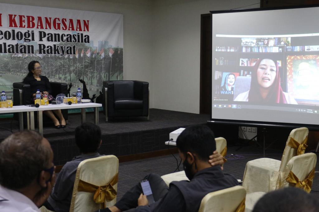 Peran Wanita Membangun Semangat Kebangsaan