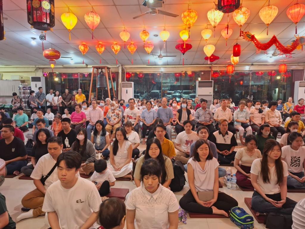 Perayaan Waisak Di Wihara Ekayana Arama