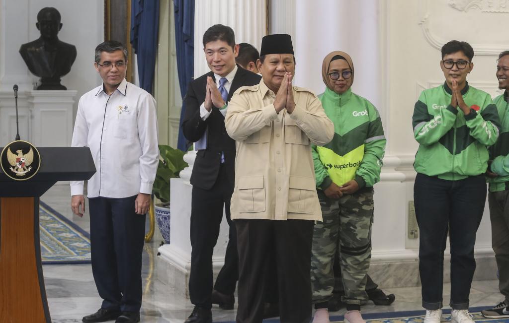 Prabowo Umumkam Ojol Dapat THR