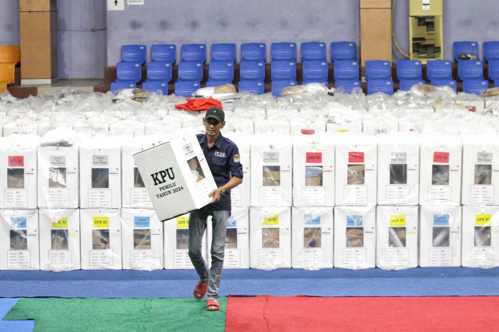 Rekapitulasi Suara Di GOR Senen