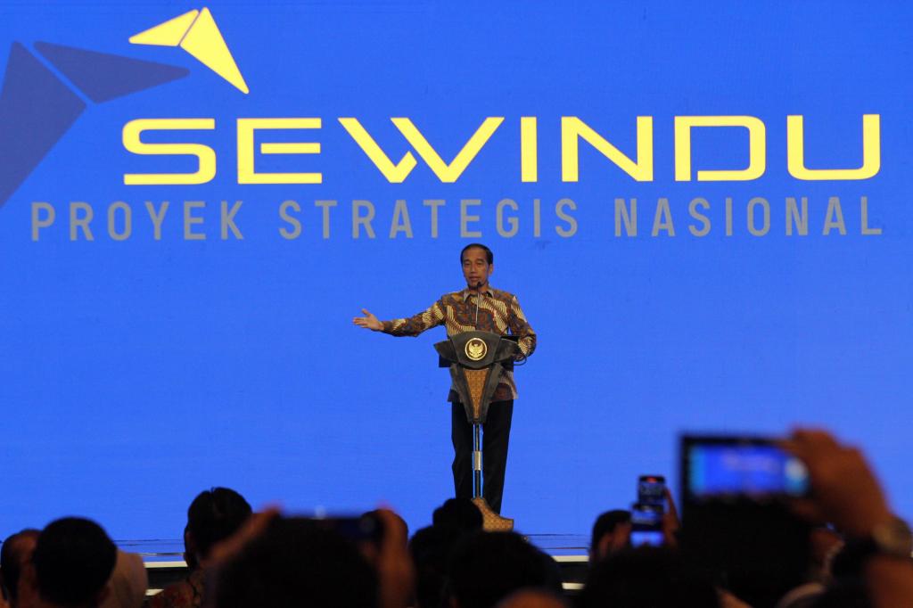 Sewindu Proyek Strategi Nasional