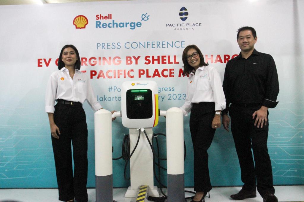 Shell luncurkan SPKLU Shell Recharge
