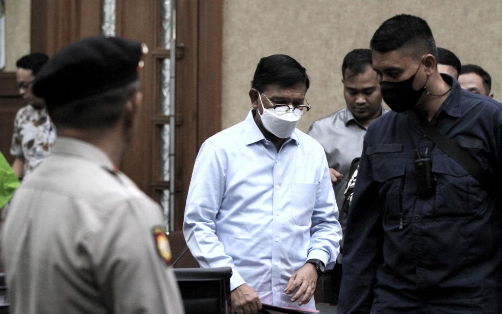 Sidang Dakwaan Johnny G Plate Sidang Dakwaan Johnny G Plate