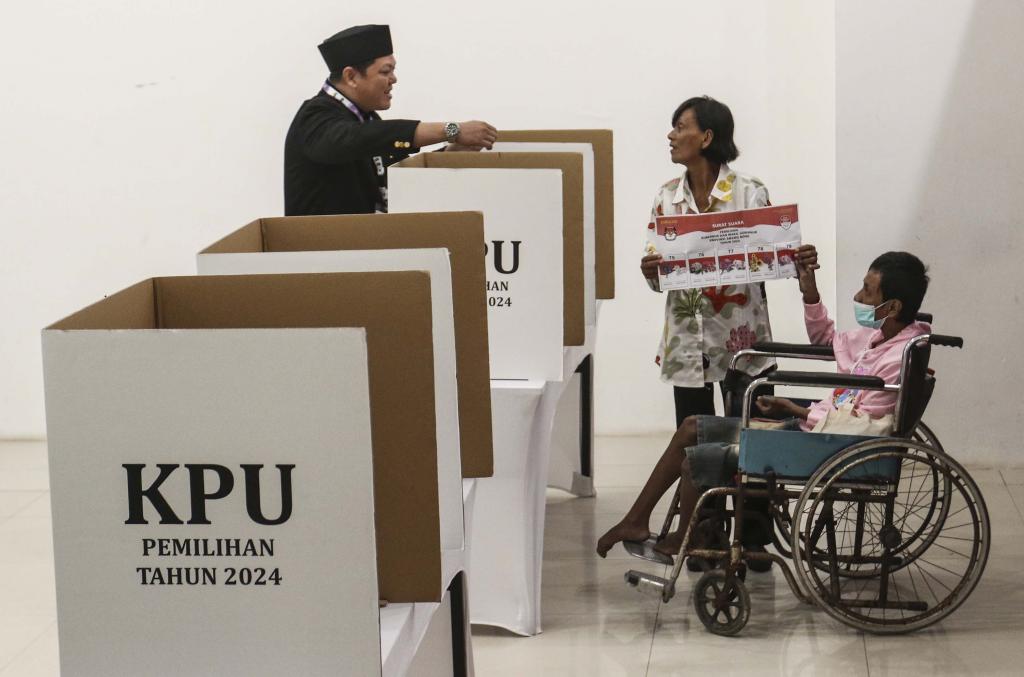 Simulasi pemungutan suara Pilkada DKI Jakarta 2024