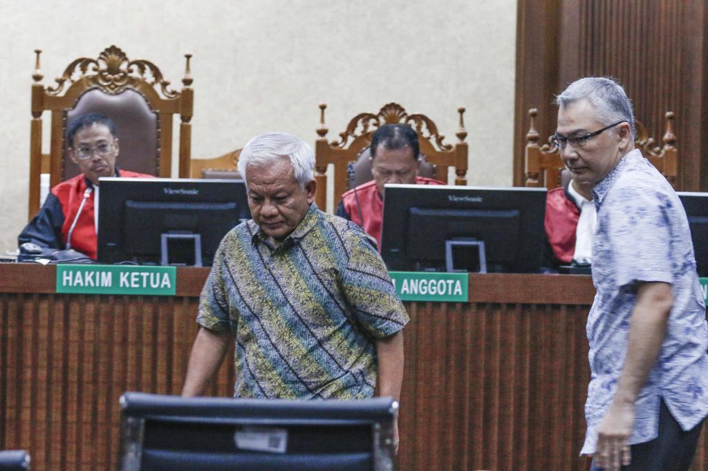 Suparna Dan Reza Jalani Sidang Perdana Kasus Timah