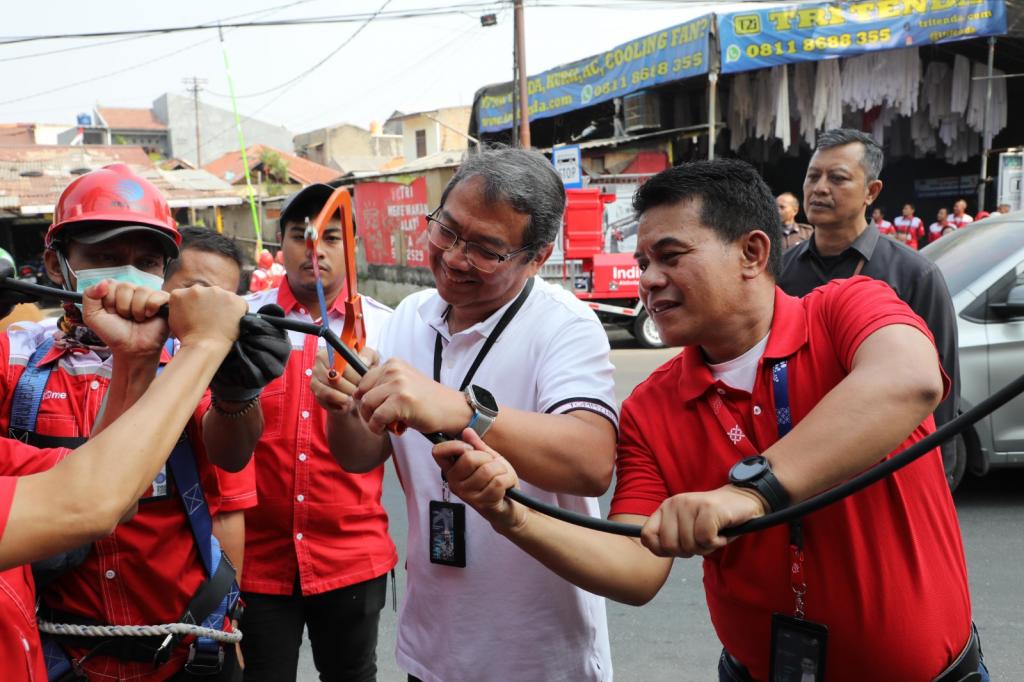 Telkom Benahi Jaringan Kabel Udara Di Jakarta