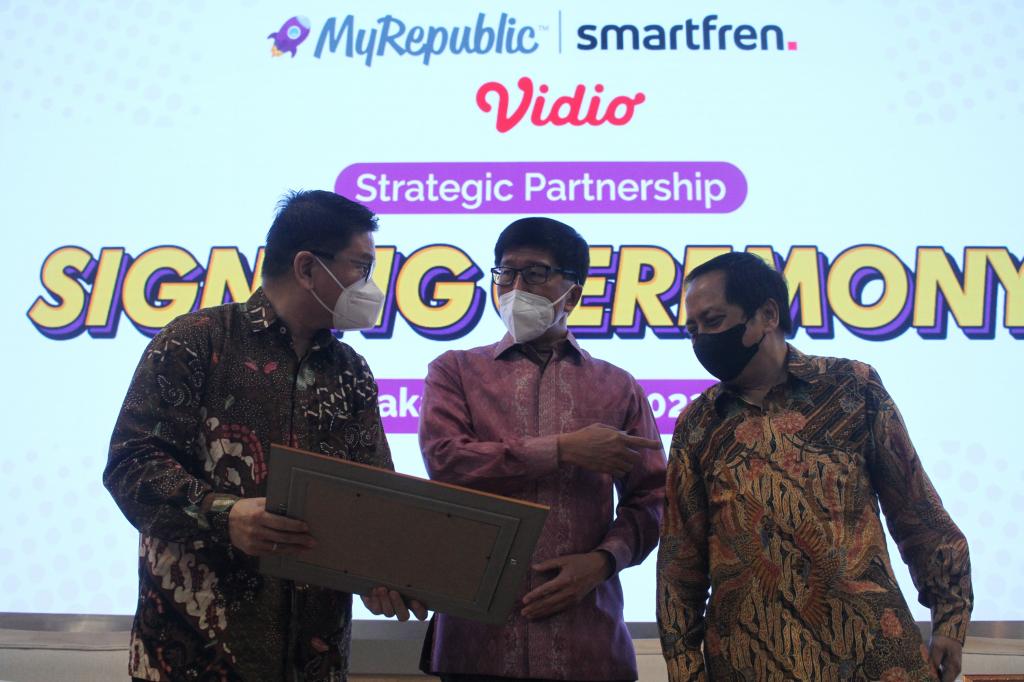 Vidio Jalin Kerja Sama Strategis dengan MyRepublic Dan Smartfren