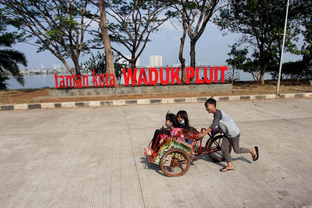 Waduk Pluit Jadi Alternatif Tempat Wisata