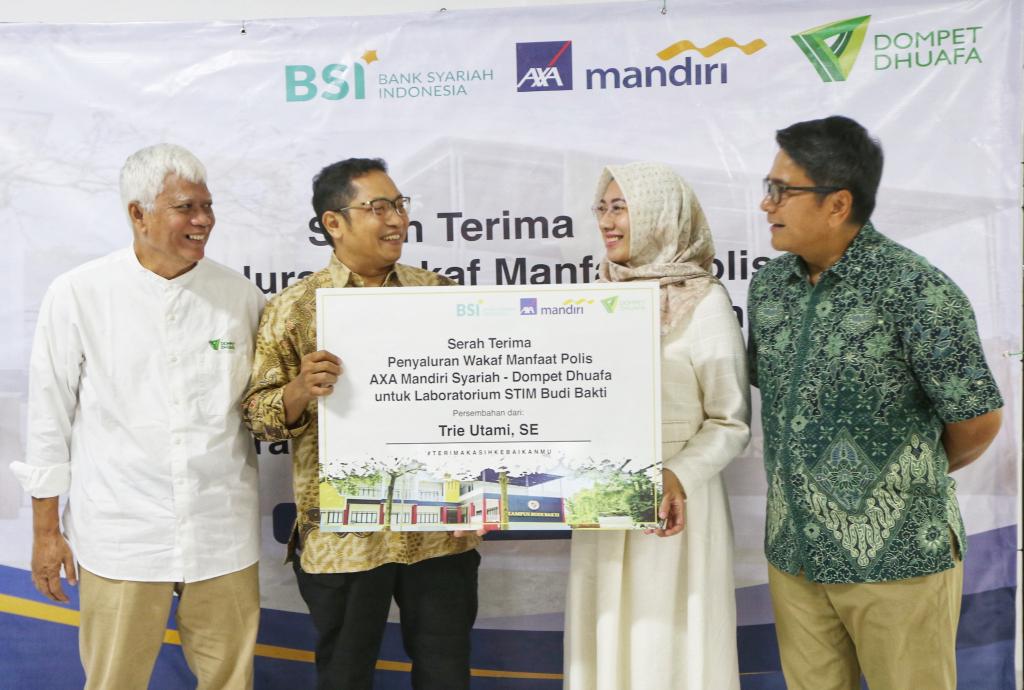 Wakaf AXA Mandiri Untuk Pambangunan Fasilitas Praktik Sekolah