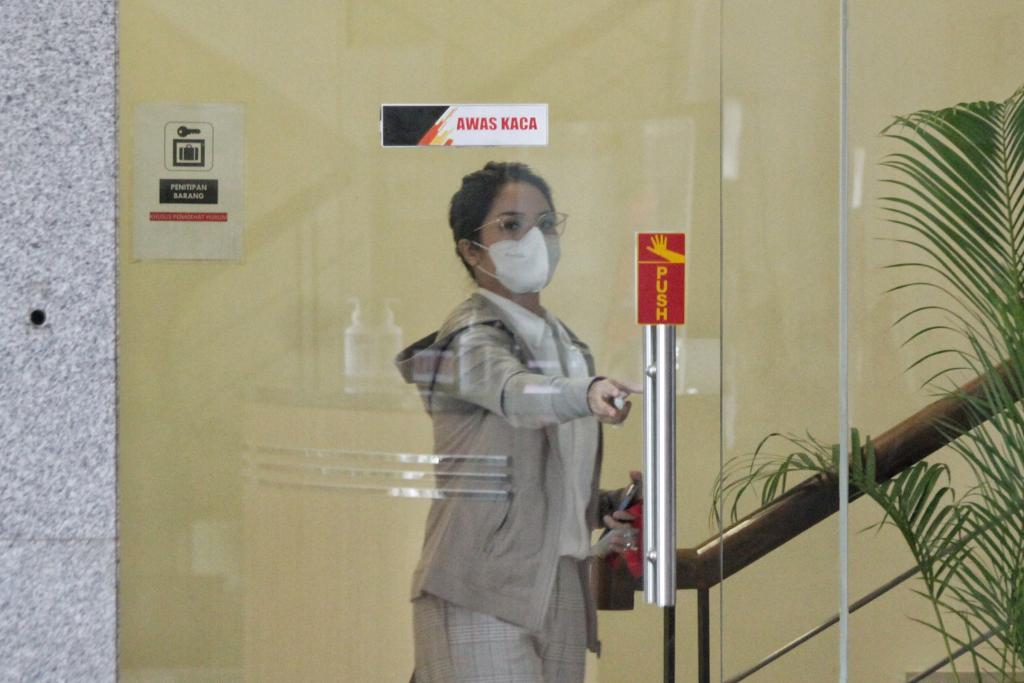 Windy Idol Jalani Pemeriksaan Di KPK