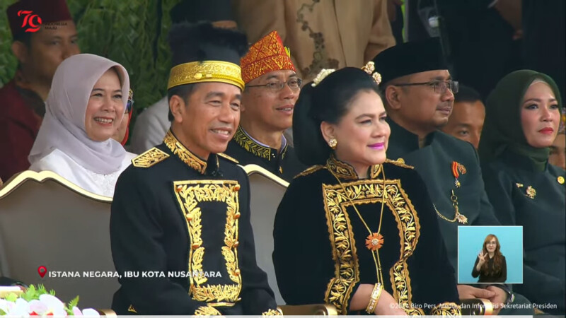 Riwayat Busana Adat Jokowi Dalam Upacara HUT RI, Tahun Ini Pakai Baju Kaltim